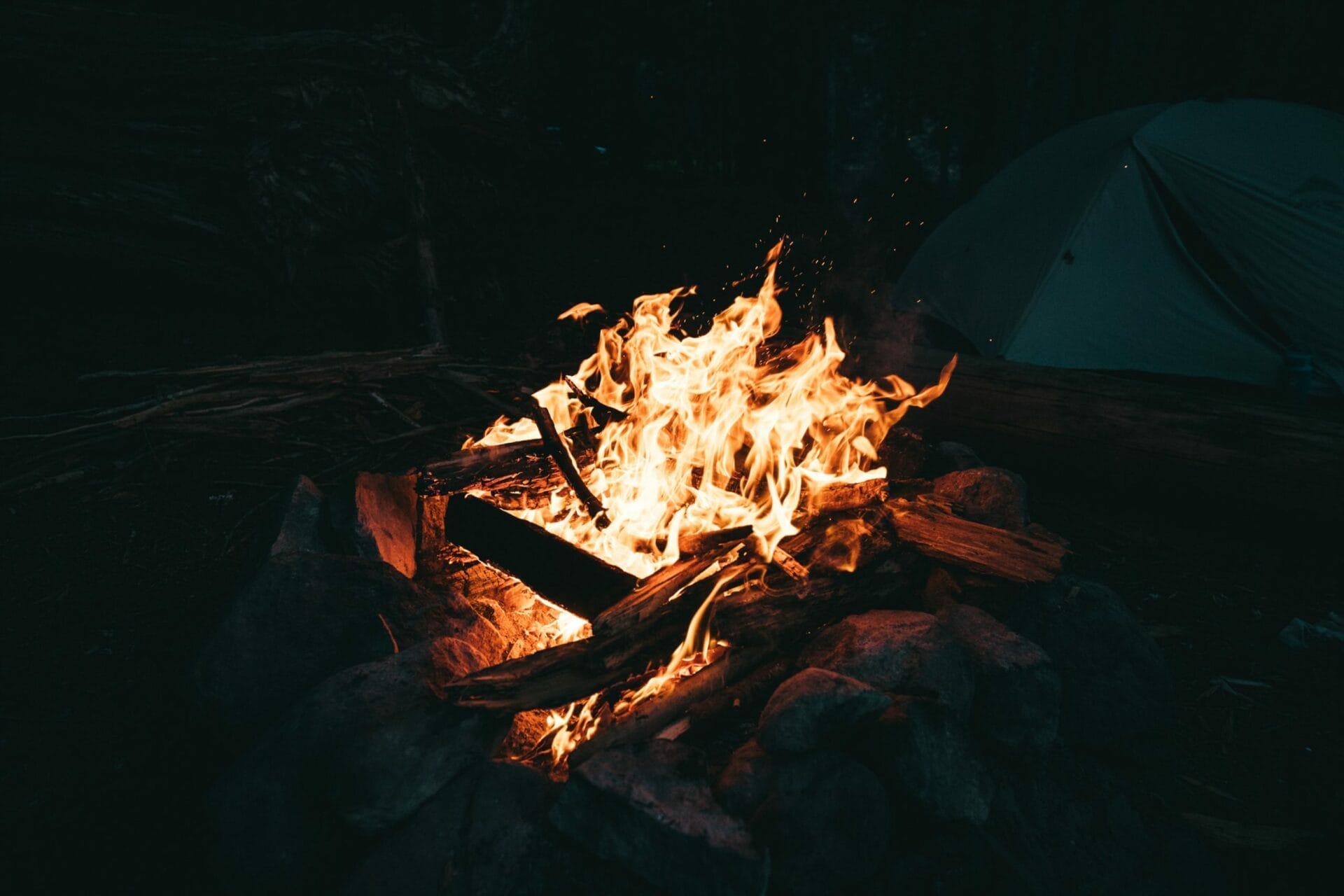 Campfire Safety Tips for the Summer Season - Mountains To Sound ...