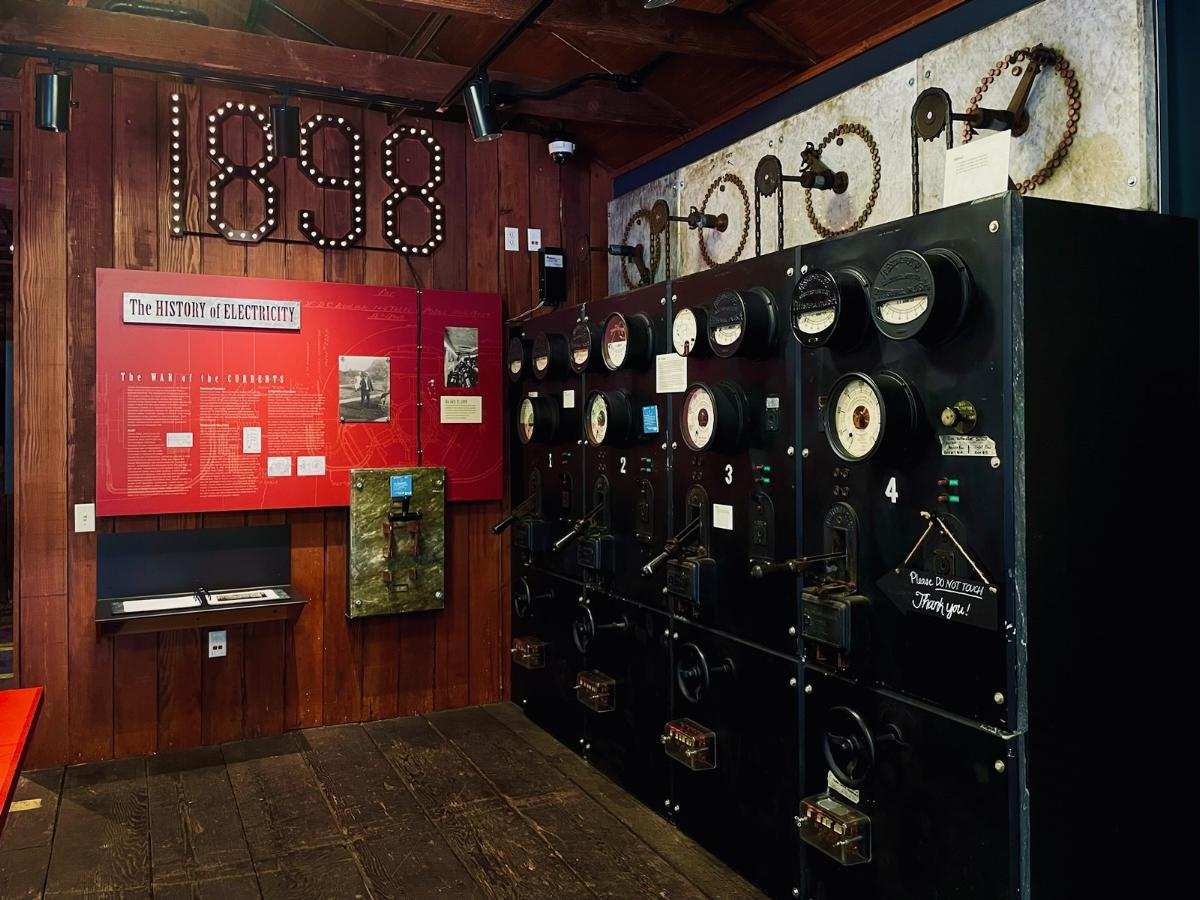 Snoqualmie Falls Hydroelectric Museum - Mountains To Sound Greenway Trust